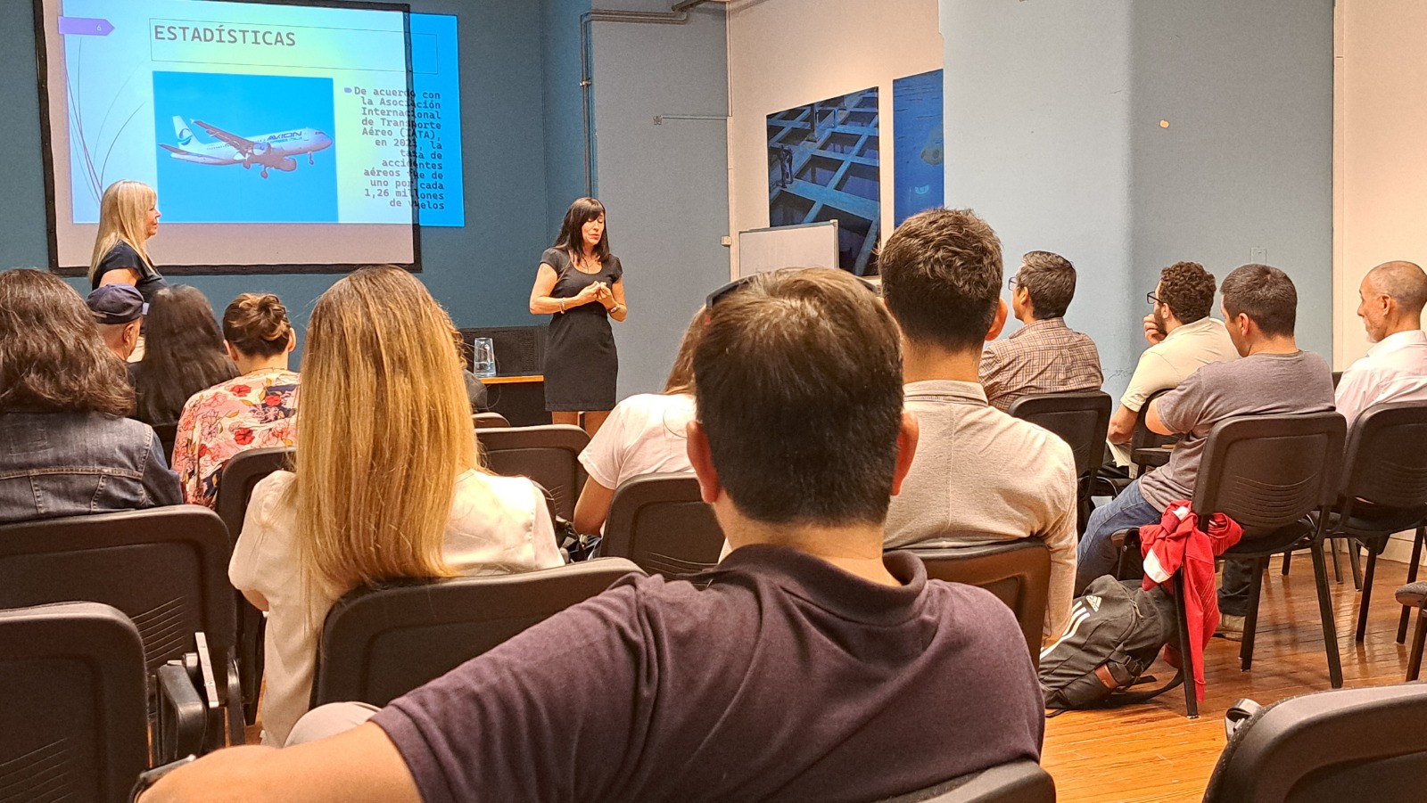 Se realizó la charla sobre gestión emocional y seguridad en el trabajo aéreo - IUAS